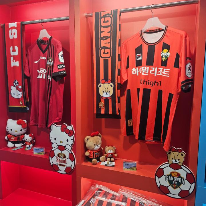 FC세븐일레븐 with 산리오 팝업 | 팝가 POPGA