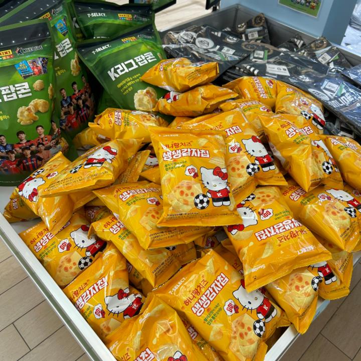 FC세븐일레븐 with 산리오 팝업 | 팝가 POPGA