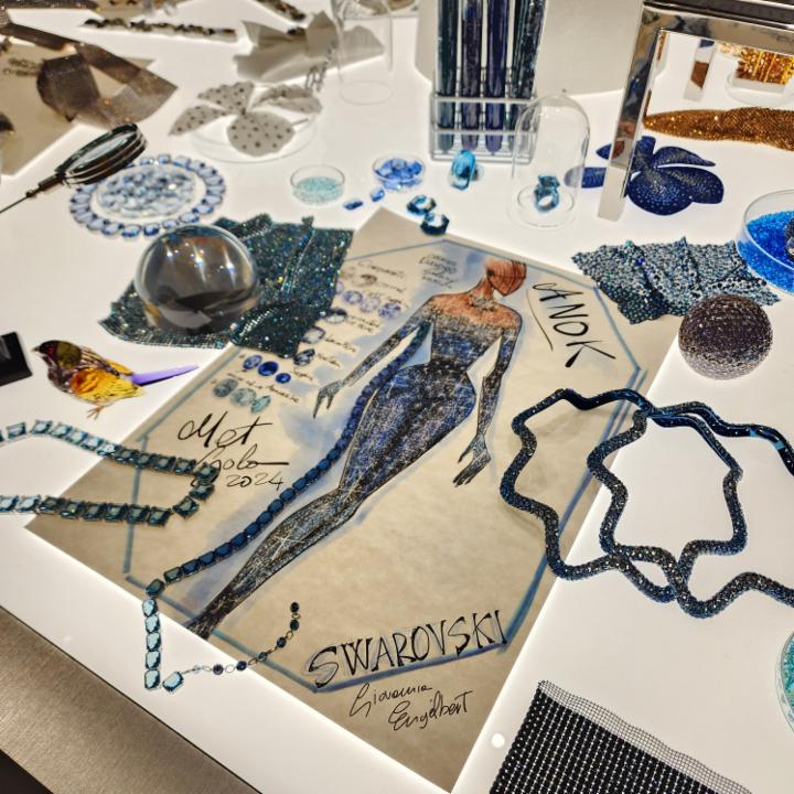 스와로브스키 팝업 | 팝가 POPGA